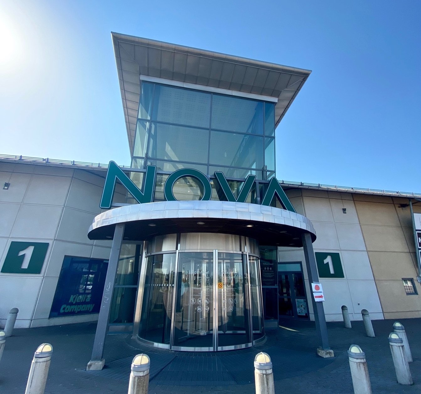 Nova Lund launches first shop-specific accessibility widget